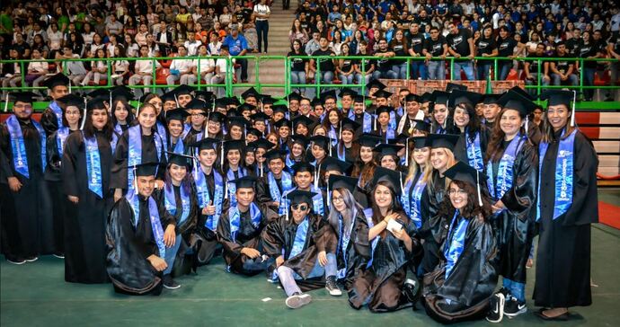 Reconocen a más de 180 alumnos de UTCJ