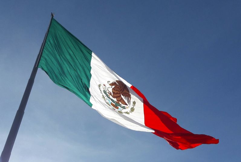 La megabandera, una de las más grandes del país