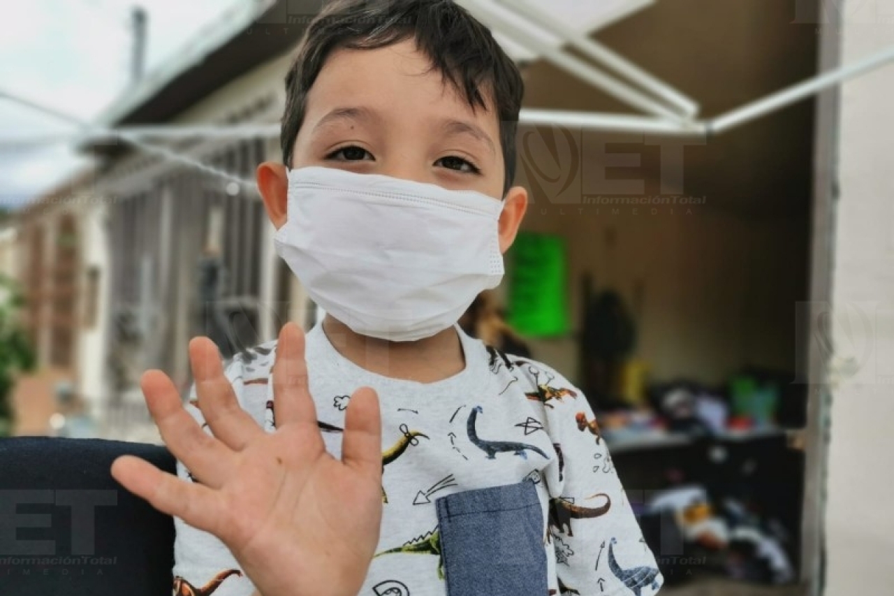 Realizan hamburguesada para costear operación de Leo