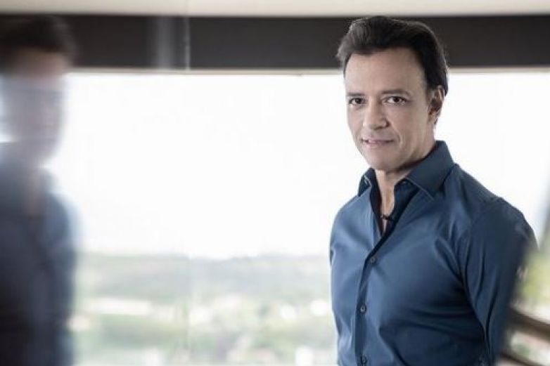 Rodrigo Herrera anuncia su salida de Shark Tank México