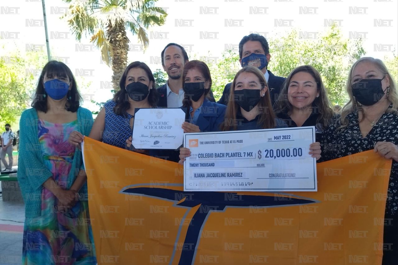 Beca UTEP a alumna destacada del Cobach 7