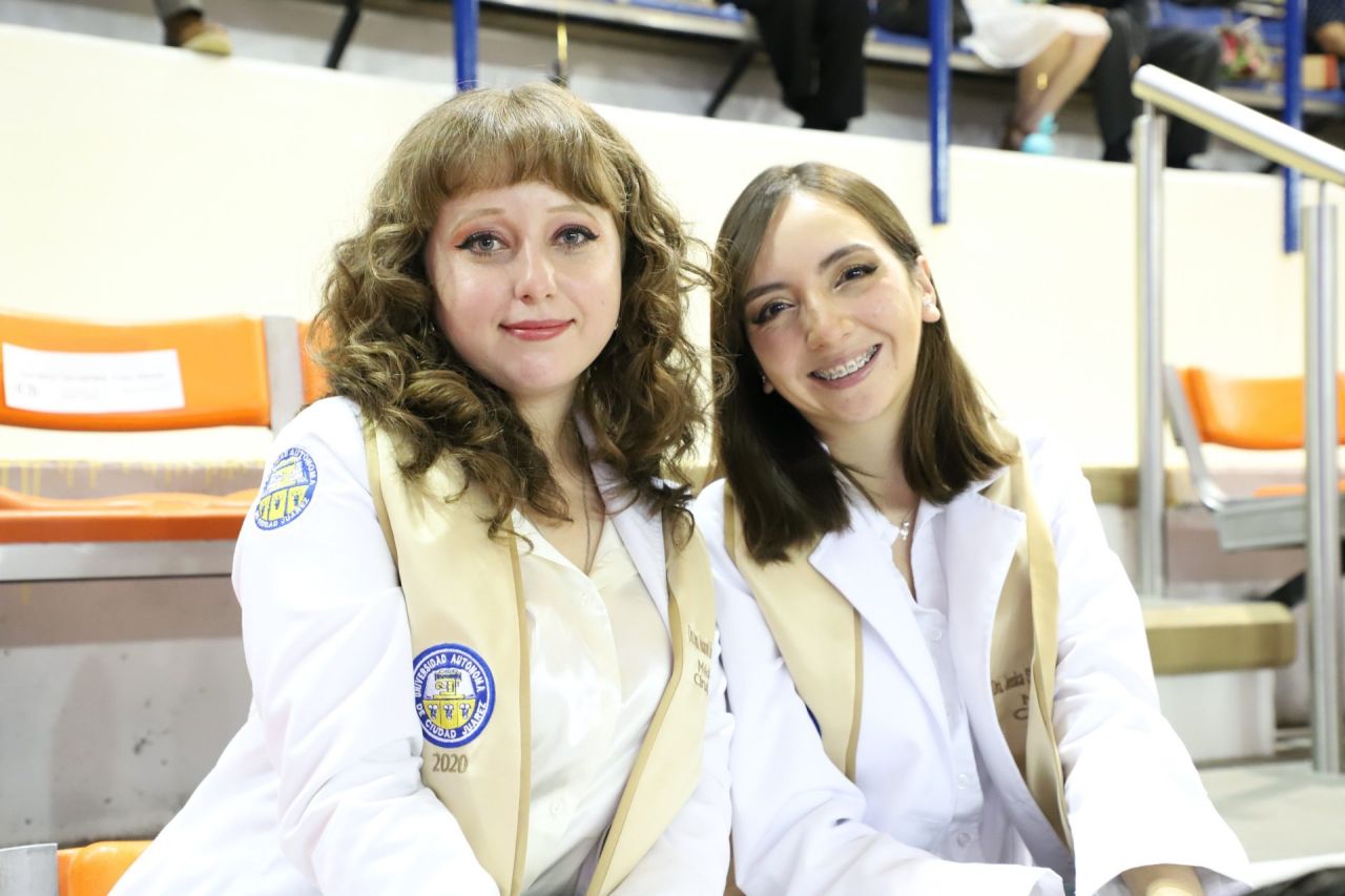 ¡Por fin! Realizan graduación de estudiantes de ICB y de IIT