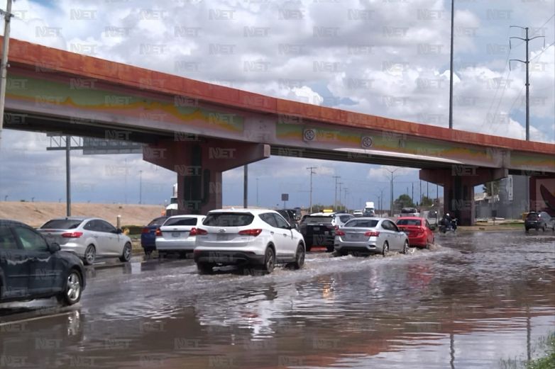 Tráfico lento por encharcamiento en Pérez Serna