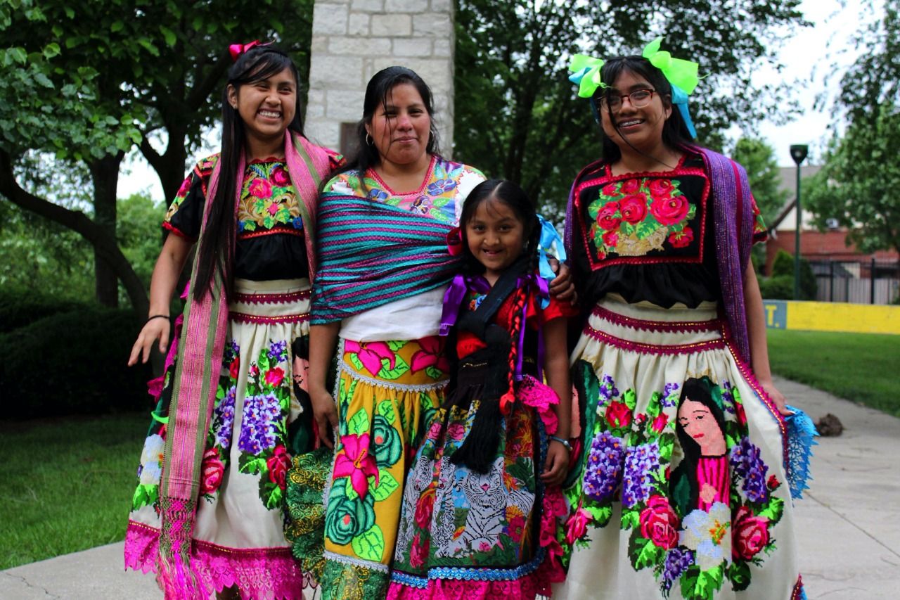 ¡Es hoy! Muestra y desfile de trajes típicos en Juárez