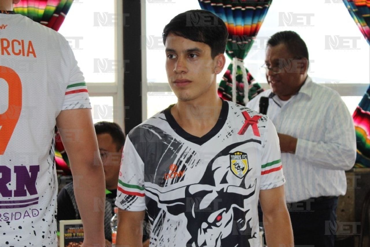 Toros Ceproffa listos para su debut en Tercera División