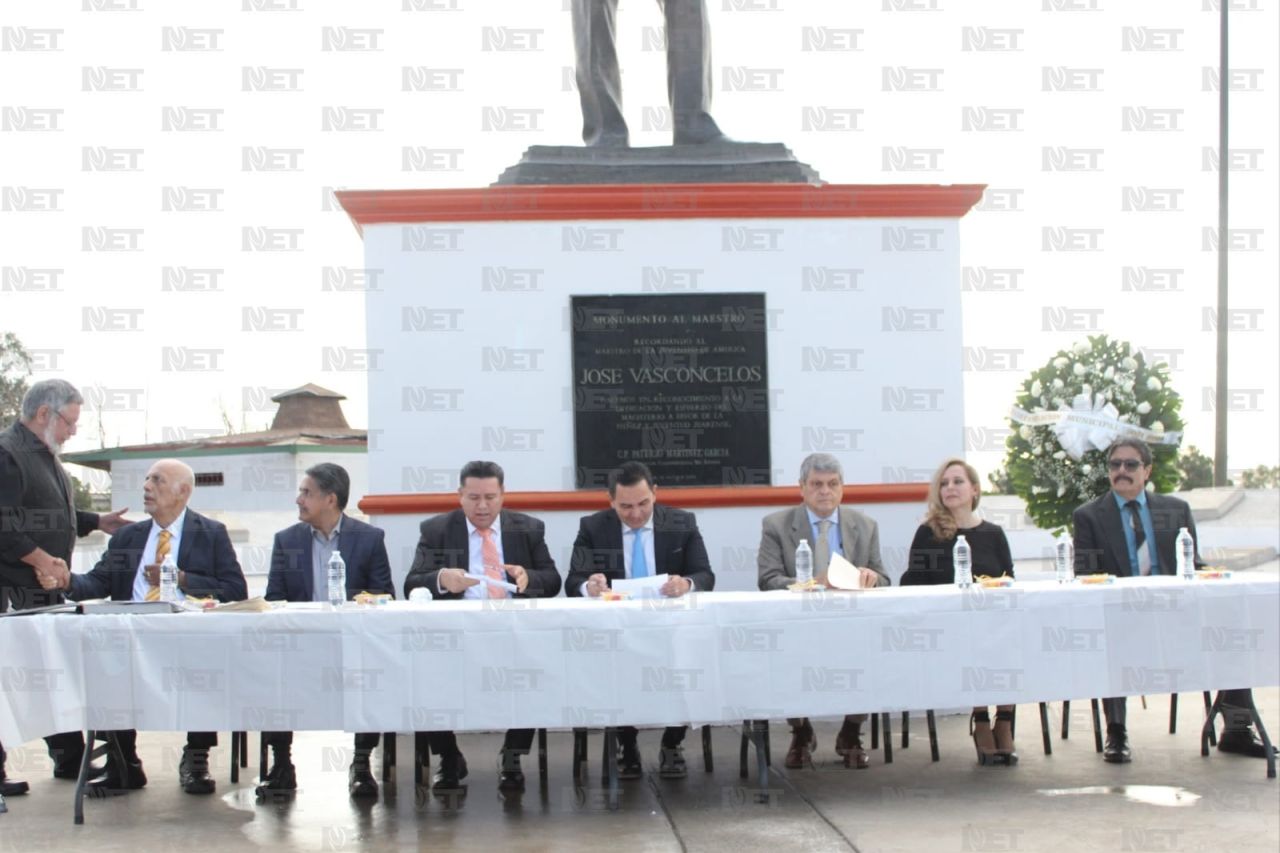 Reconocen trayectoria de profesor Jesús Portillo