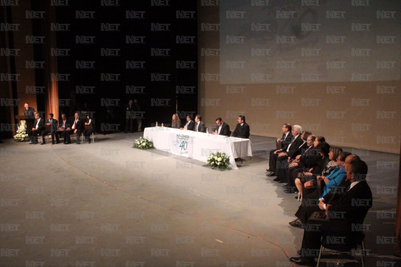 Celebra Cobach 5 sus 40 años de fundación