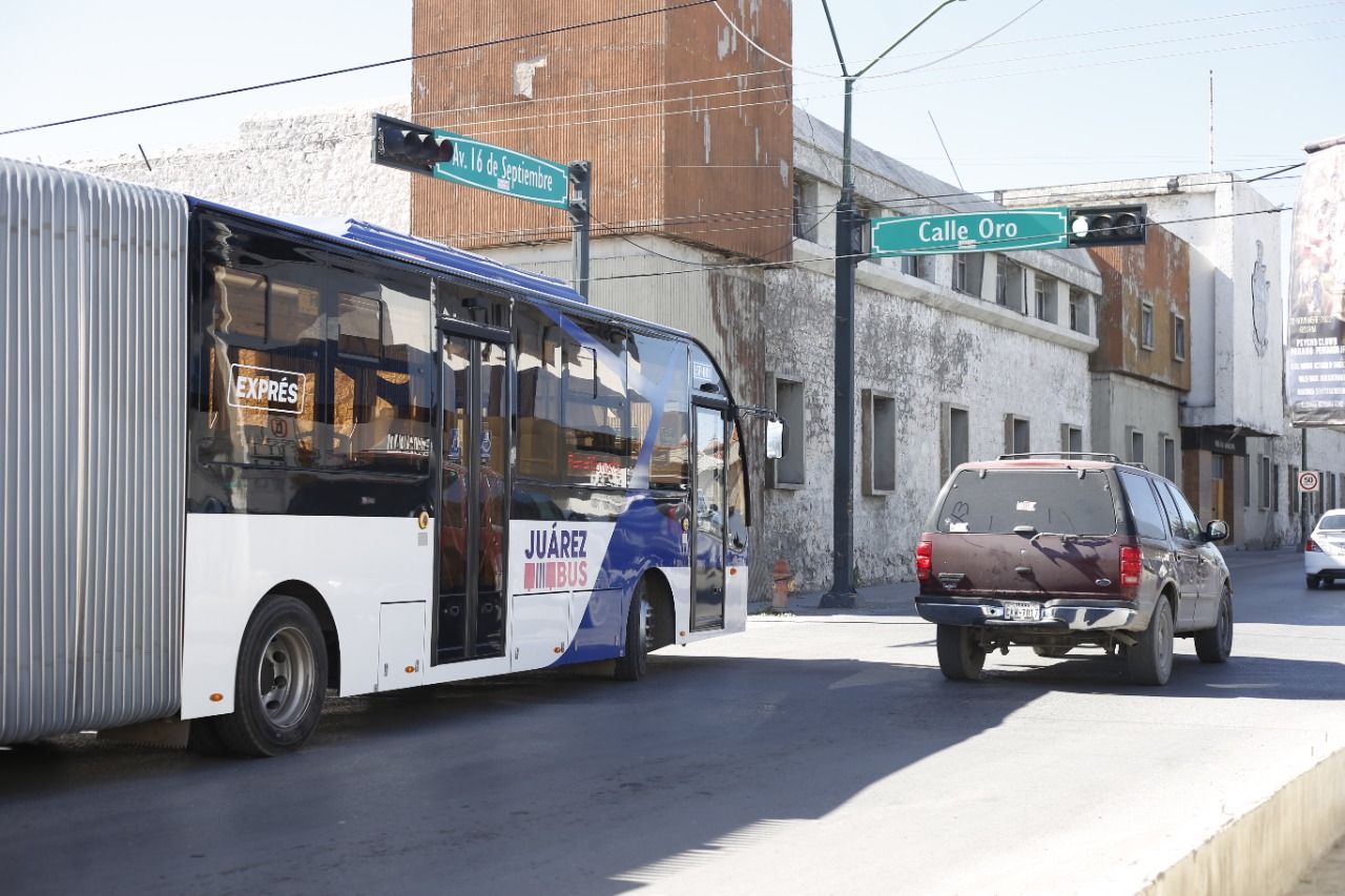 Amplían recorridos del JuárezBus; llegan unidades al Centro