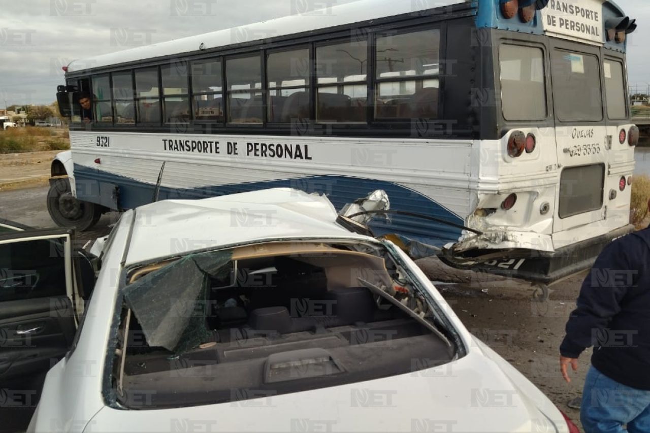 Choca Contra Camión De Transporte De Personal