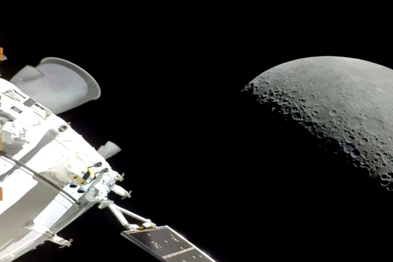 Cápsula de la NASA sobrevuela sitios donde alunizó Apolo