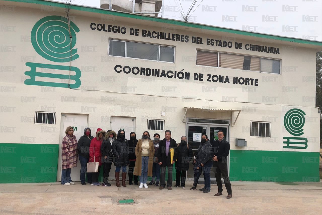 Exigen padres de familia al Cobach reembolso por uniformes Exigen padres de familia al Cobach reembolso por uniformes