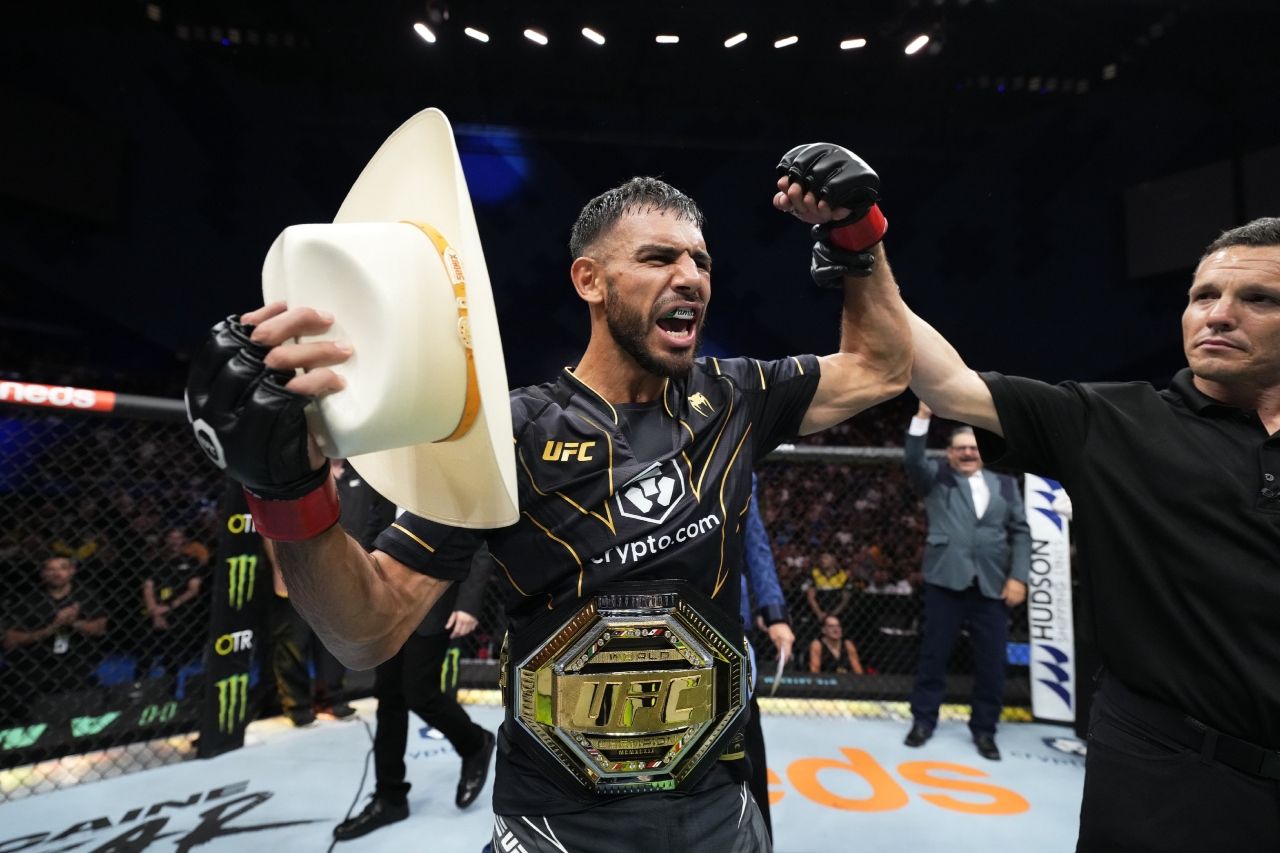 El chihuahuense 'Pantera' Rodríguez gana título de la UFC