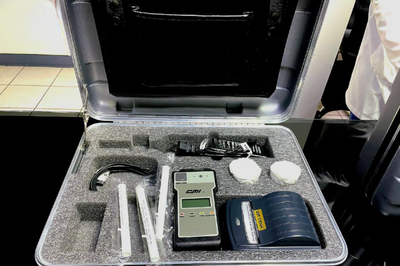 Recibe SSPE nuevo equipo de alcoholimetría