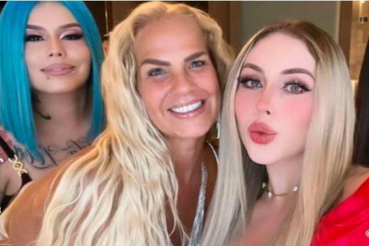 Mona aparece junto a Niurka y Maya Nazor