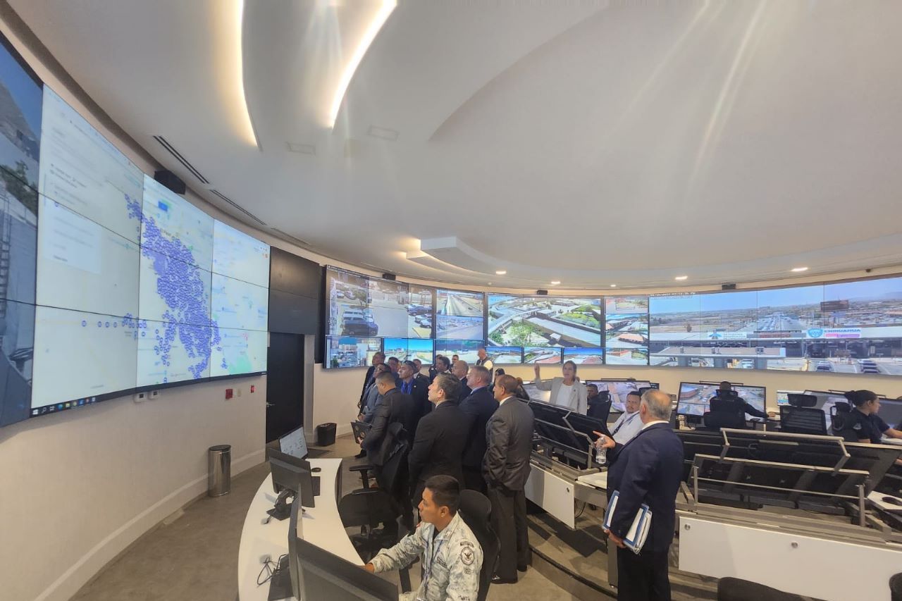 Recorren representantes de CBP instalaciones del C7 en Ciudad Juárez