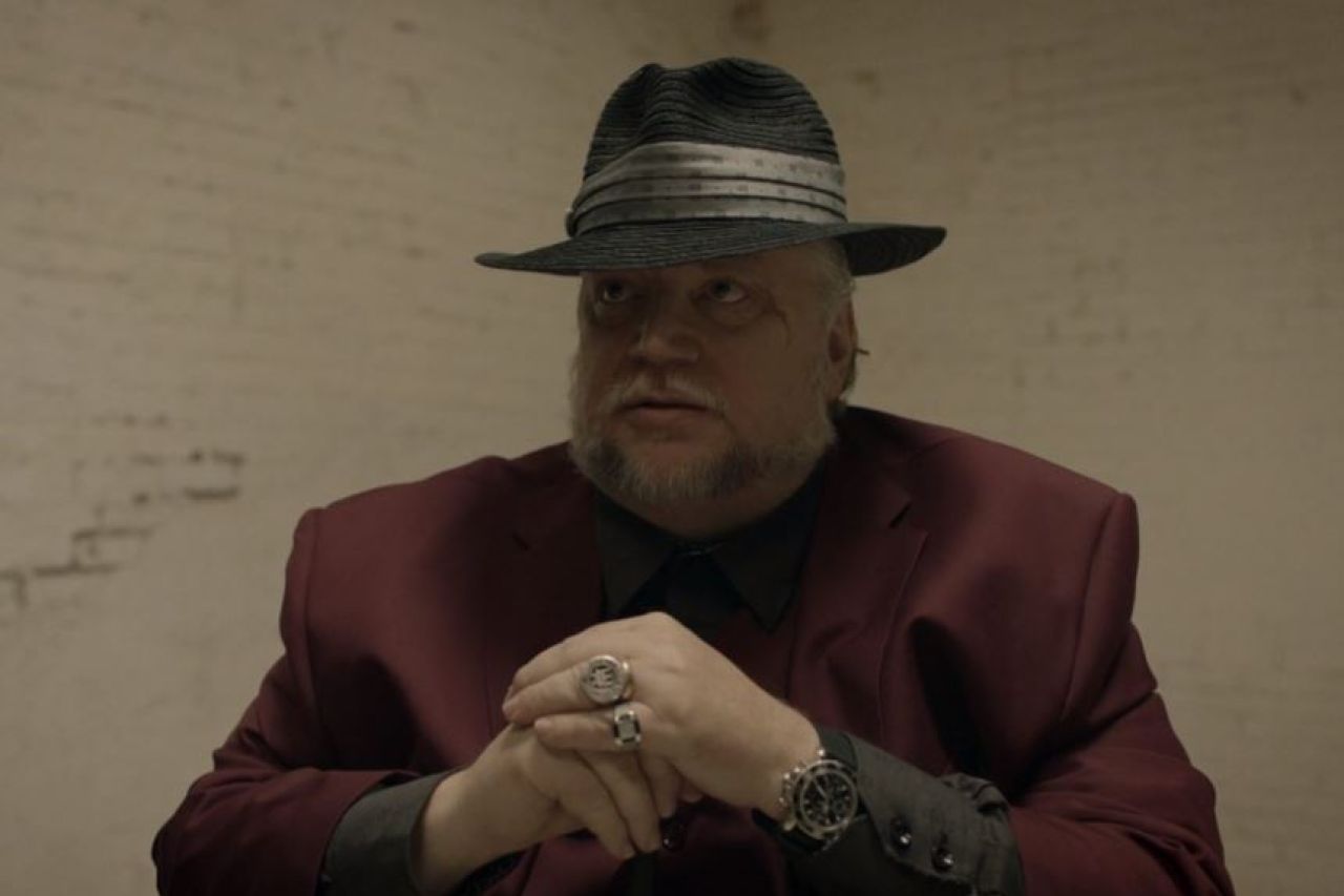 Aparece Guillermo del Toro en la serie 'Barry'; así luce en su papel de ...
