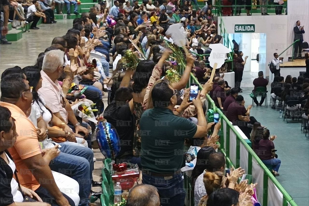 Se gradúan alumnos del Cobach 6
