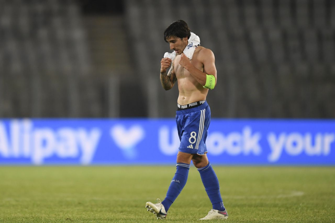 Newcastle ficha al italiano Sandro Tonali