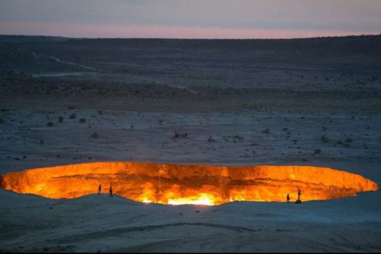 'Puerta al Infierno', el pozo que lleva ardiendo medio siglo