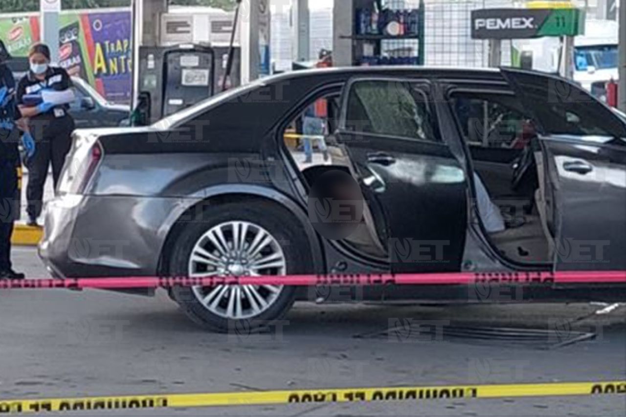 Ataque armado deja a 3 muertos en gasolinera del Kilómetro 20