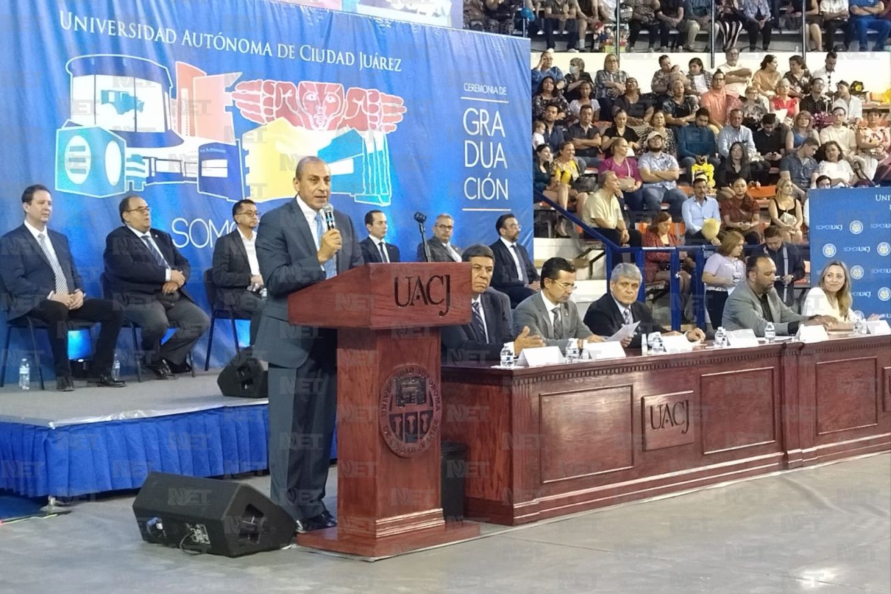 Celebra UACJ graduación de ICB y el IADA generación 2022