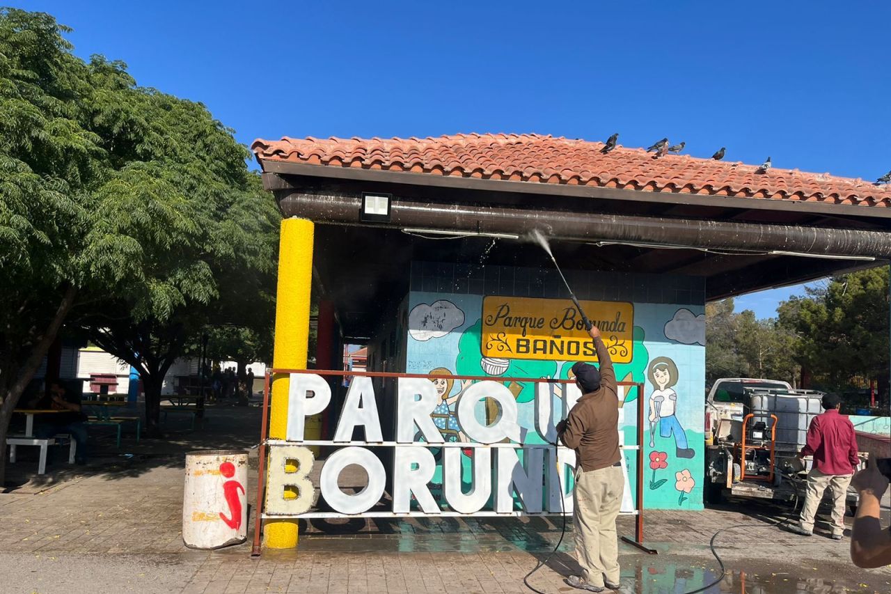 Limpian el Parque Borunda; anuncian cambio de imagen