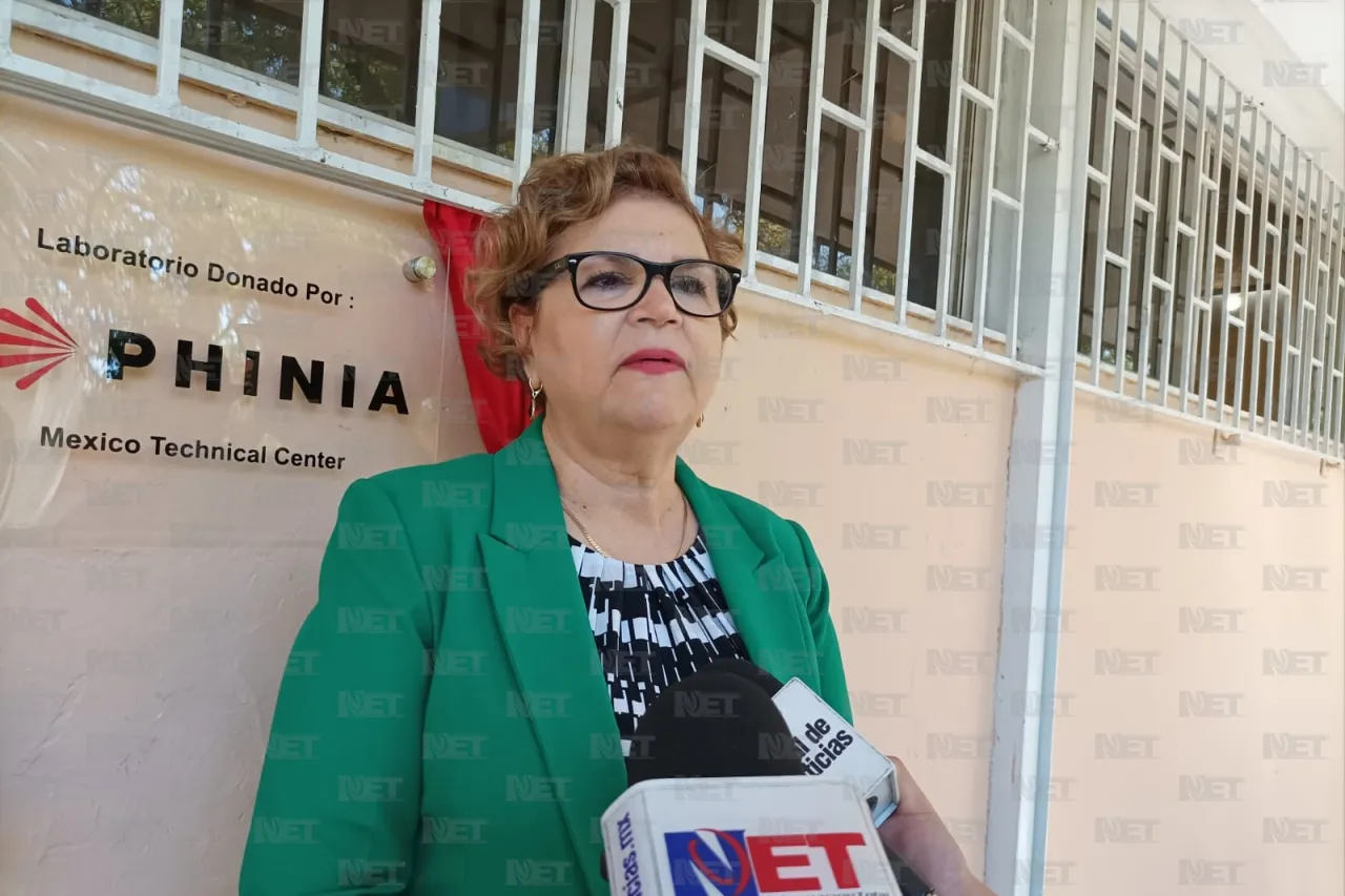 Dona Phinia equipo de cómputo a la Federal 5