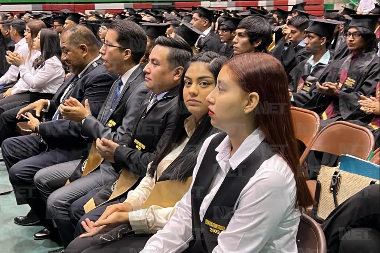 Se gradúan más de 3 mil 600 alumnos de la UTCJ