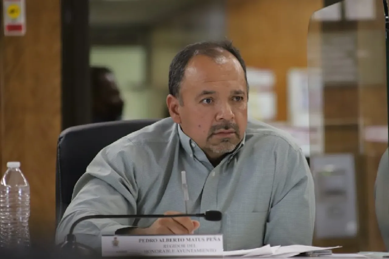 Va Pedro Matus a las encuestas del PT para síndico en Juárez