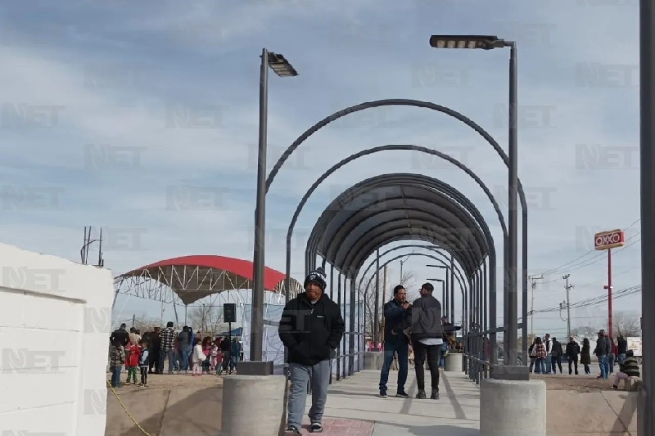Entrega S-Mart nuevo puente peatonal en Riberas del Bravo