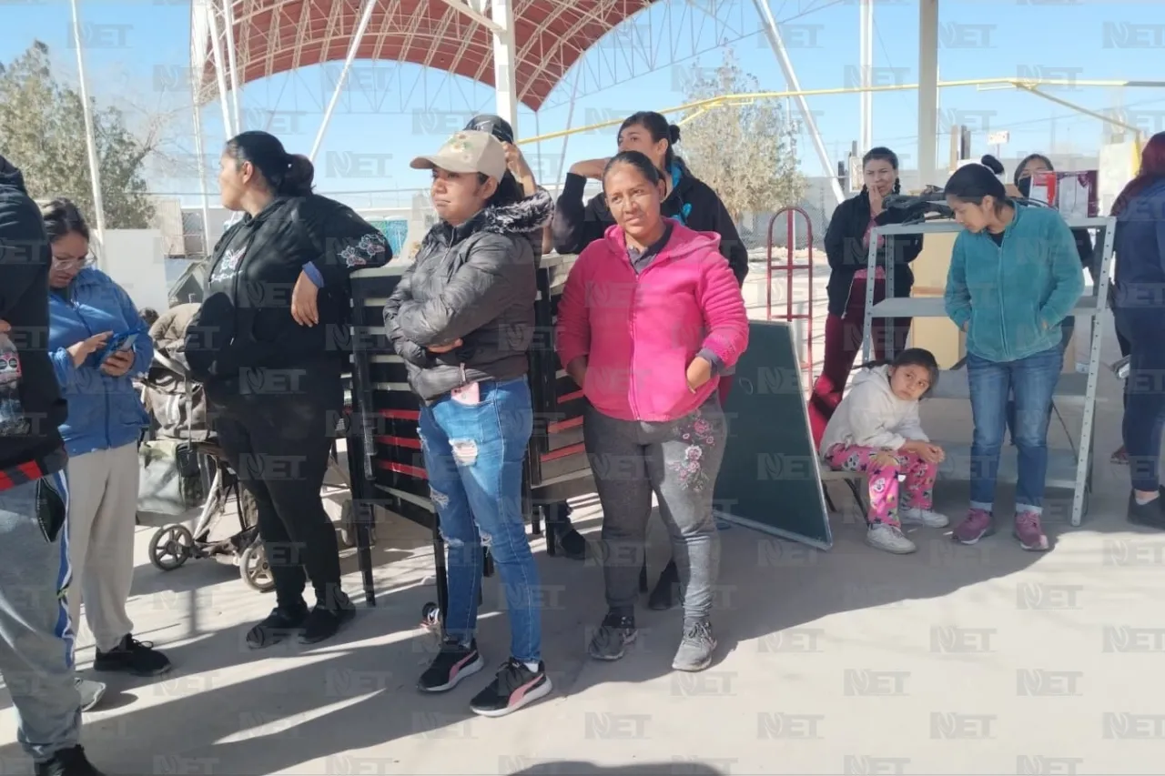 ¡Otra vez! Abandona Educación a padres de familia de kínder