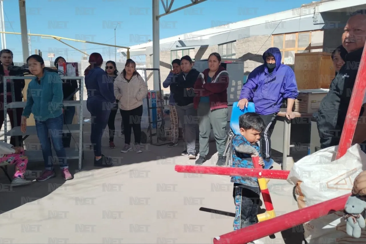 ¡Otra vez! Abandona Educación a padres de familia de kínder