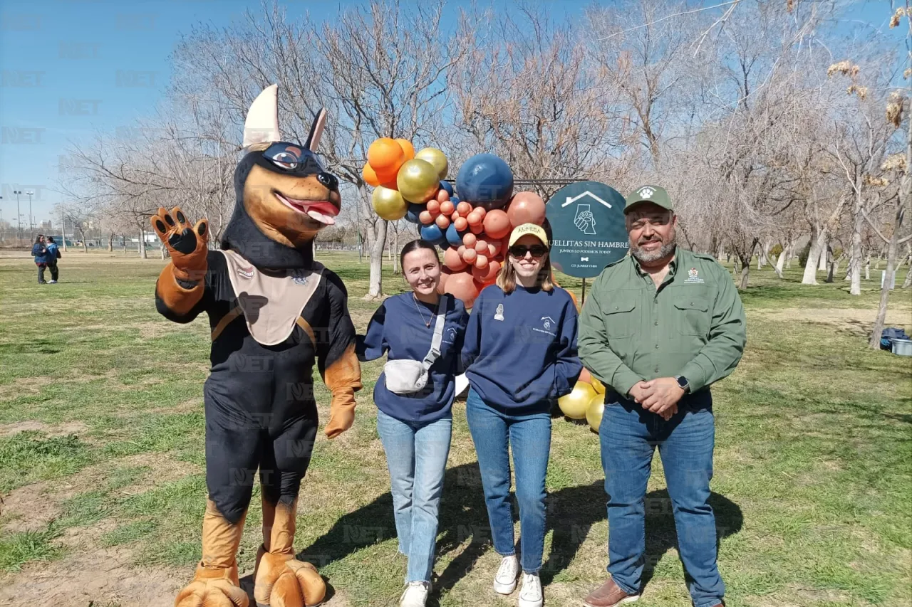 Conviven con mascotas rescatadas en ‘Paseo con Huellitas’