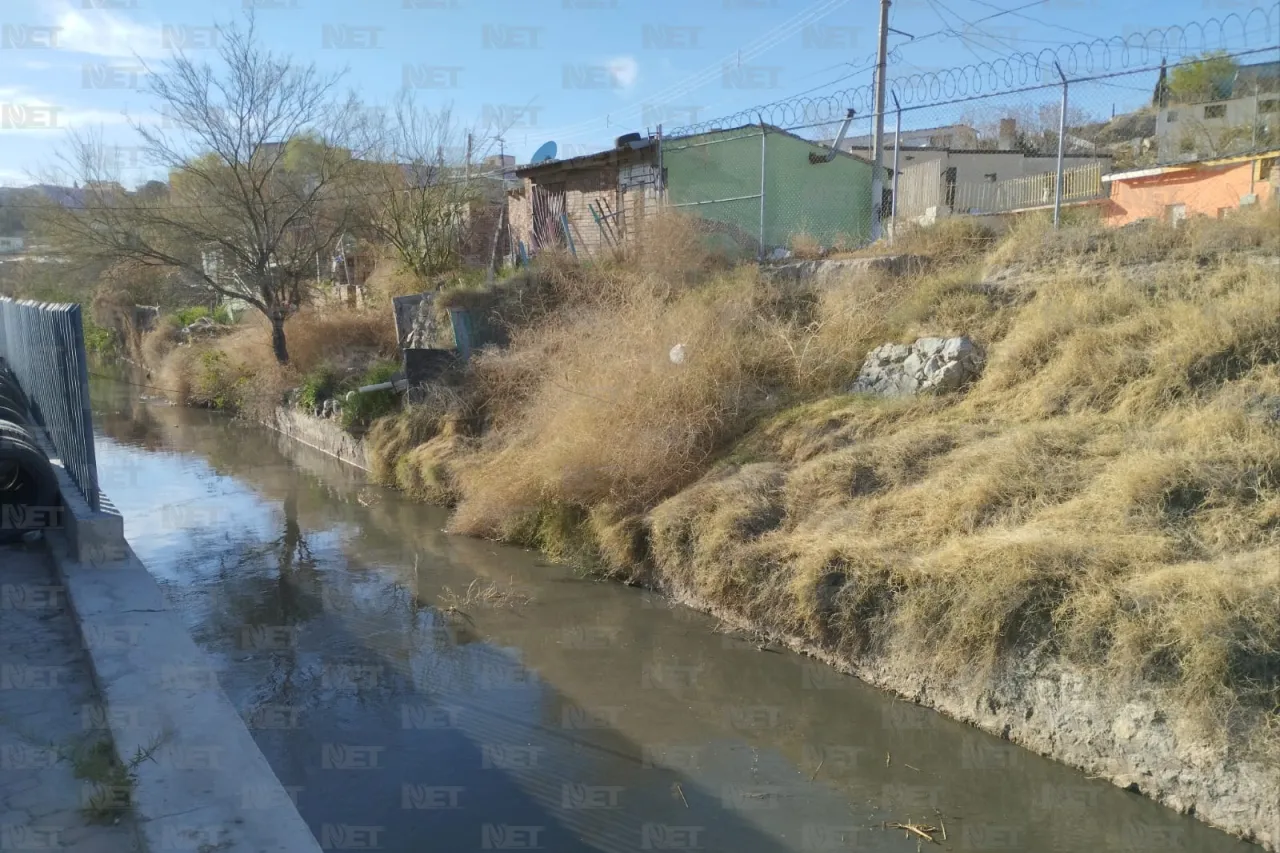 Abren compuertas de la acequia madre por entrega de aguas
