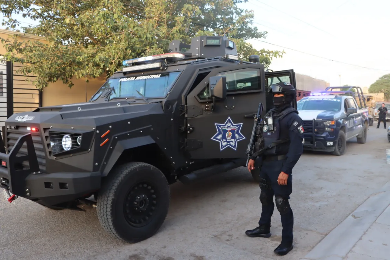 Fotos: Patrullan el suroriente de Juárez con unidades blindadas