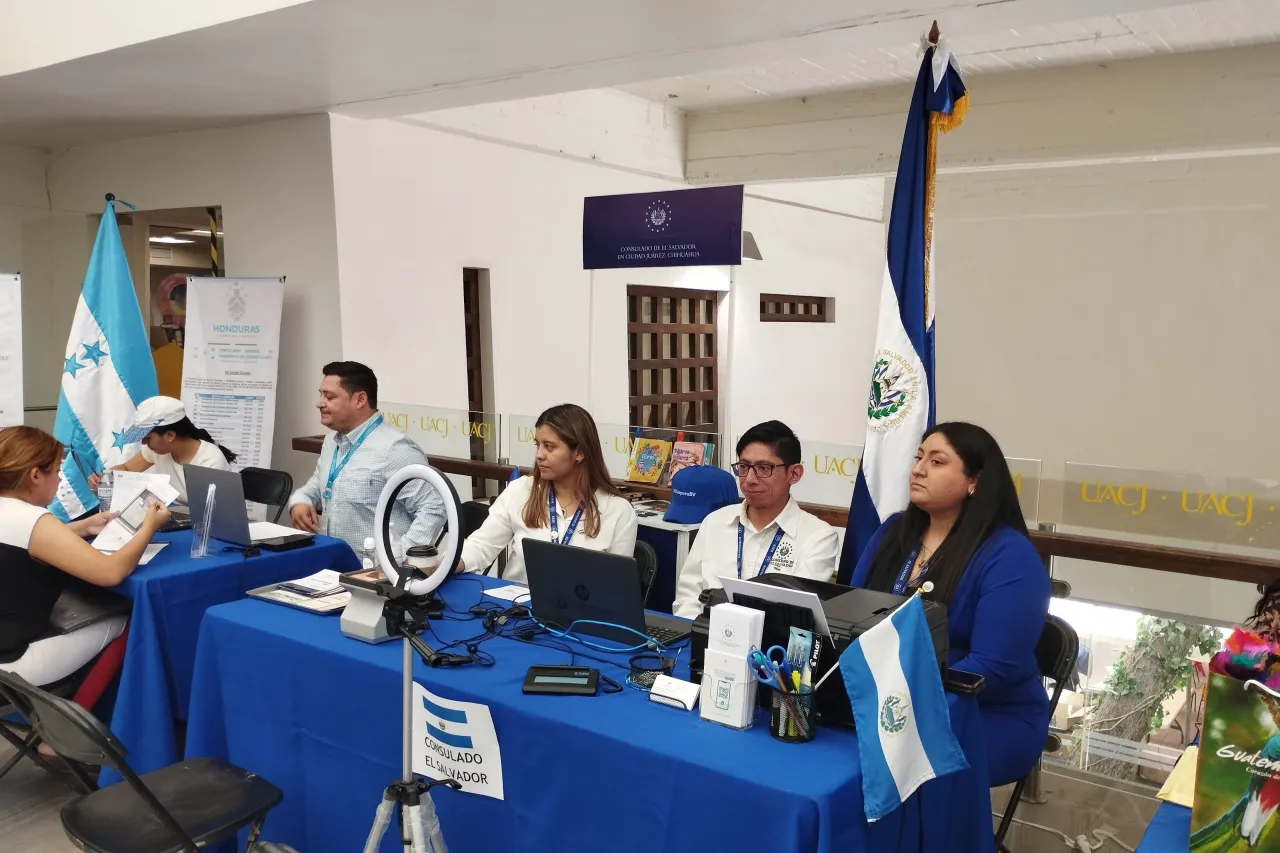Realizan ceremonia de graduación del Programa Valórate en Cbtis 128