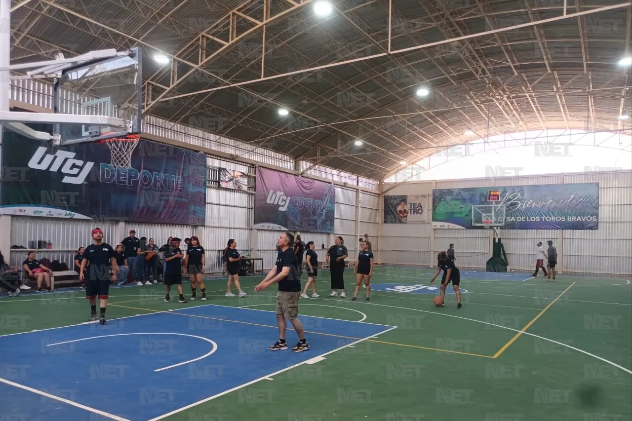 Se llevan All Stars la copa de basquetbol de la UTCJ