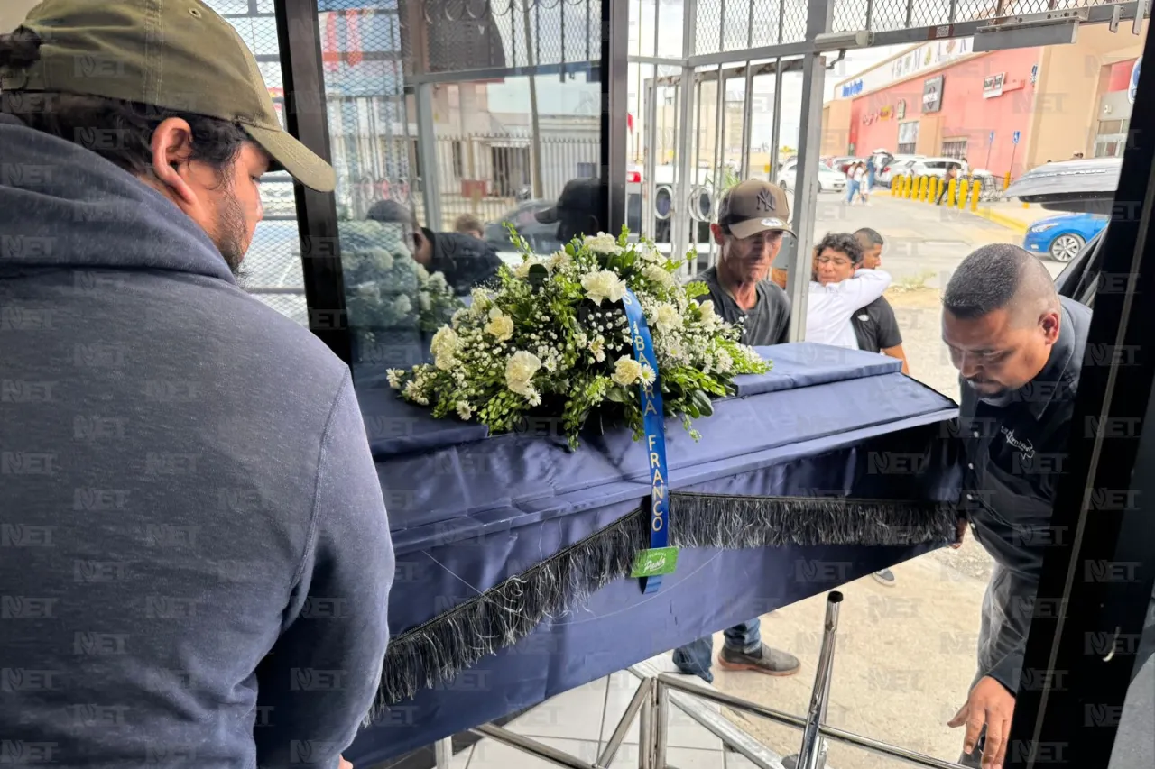 Realizan segundo velorio tras aparecer su familiar en crematorio