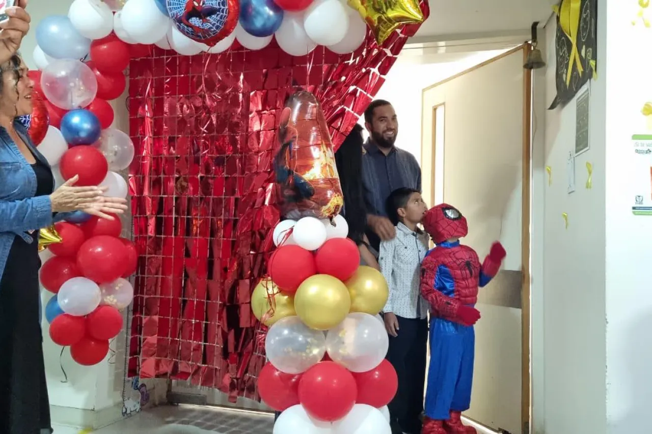 Nathan David, el pequeño Spiderman que venció el cáncer en Ciudad Juárez