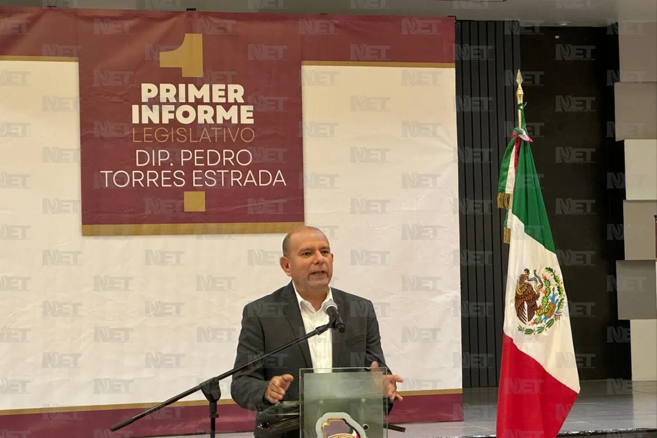 Presenta diputado Pedro Torres informe legislativo