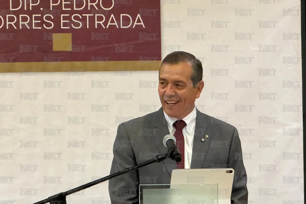 Presenta diputado Pedro Torres informe legislativo