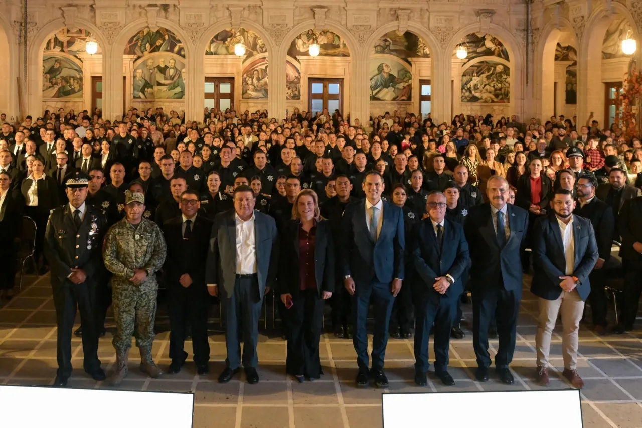 Maru Campos encabeza graduación de 180 nuevos policías estatales en ...