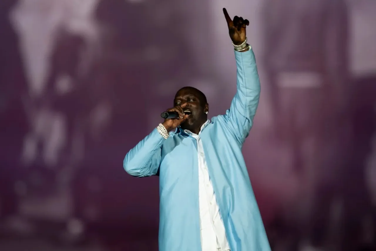 Arrestan al cantante Akon por no comparecer ante tribunal