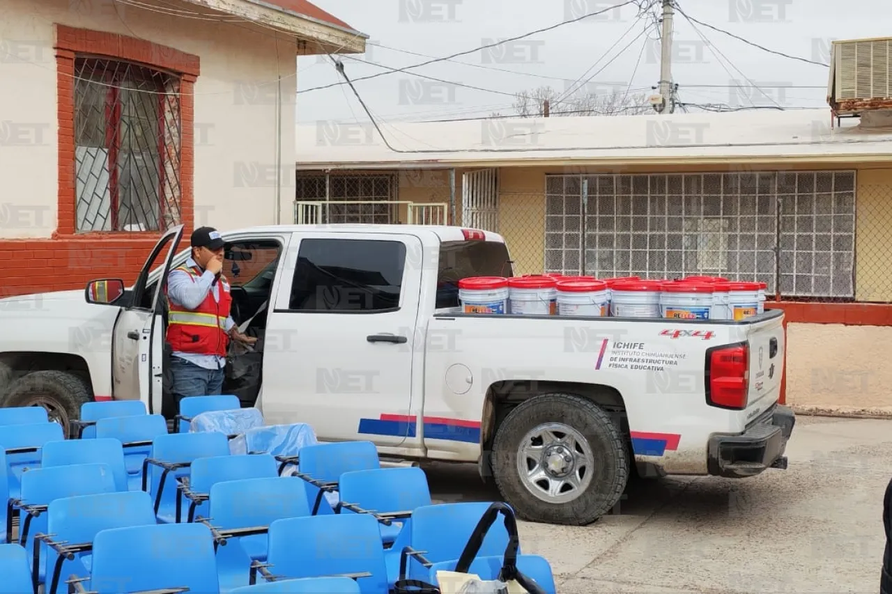 Ichife entrega mobiliario y materiales a 109 escuelas en Juárez
