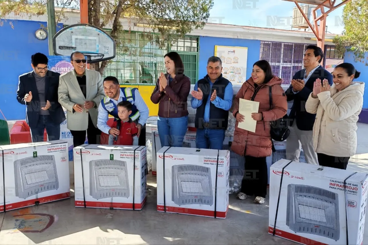 Entrega Ichife materiales de construcción y equipamiento a 23 escuelas