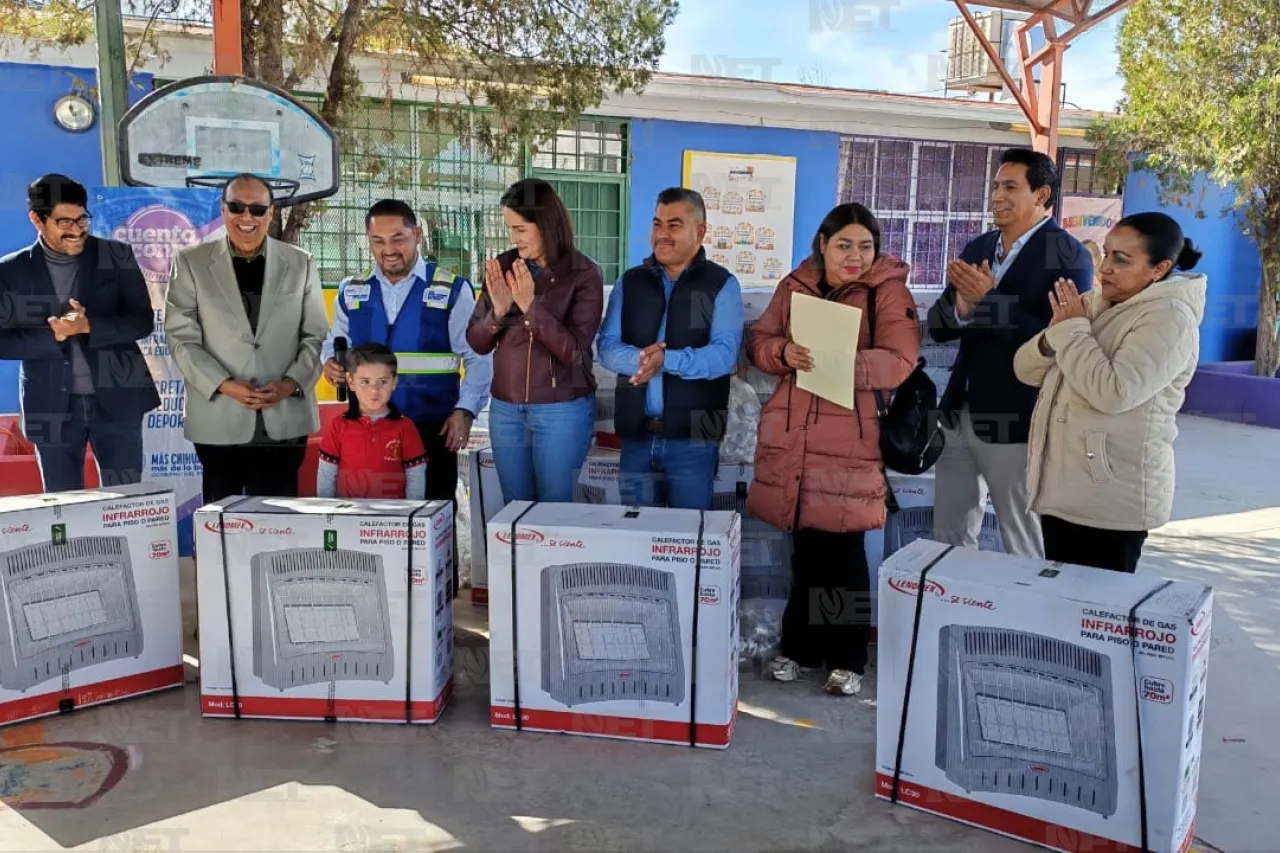 Entrega Ichife materiales de construcción y equipamiento a 23 escuelas