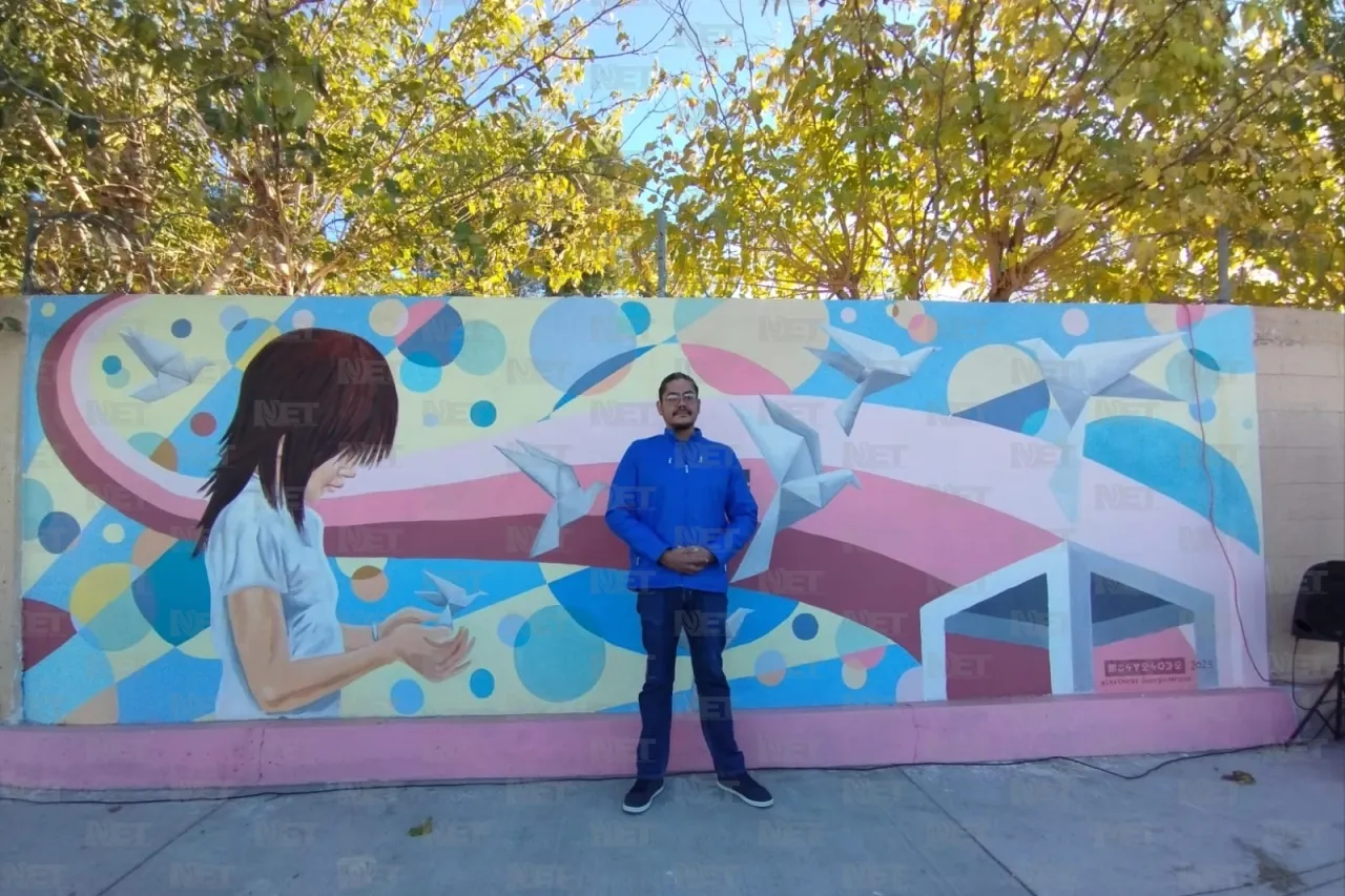 Profesor pinta mural con sus alumnas y gana concurso del muro cívico ...