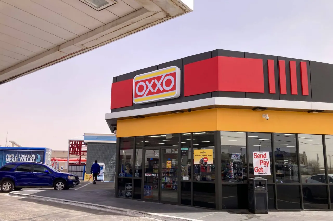 Abre Oxxo su 1ra sucursal en El Paso con sistema y ¡todas las cajas ...