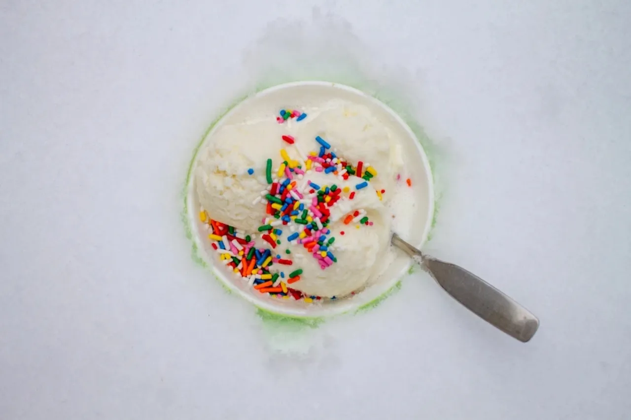 ¿Es seguro comer nieve? Consejos para disfrutar del invierno sin riesgos