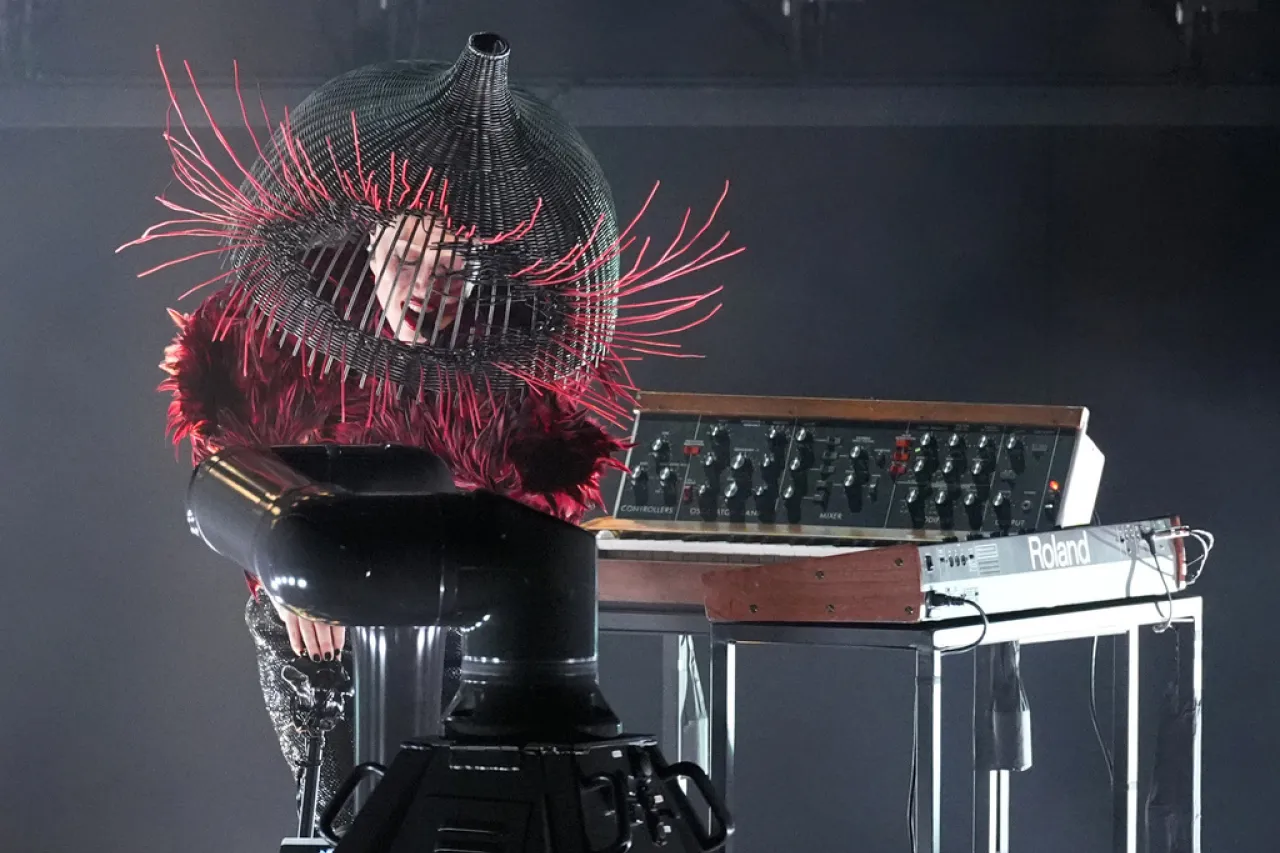 Momentos clave de los Grammy: Mars, Carpenter y un Bieber en boxer
